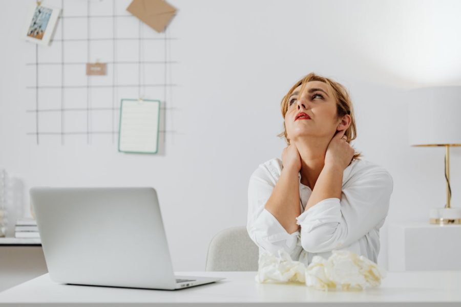 How Does Bad Posture Lead to Back Pain? | Thrive Chiropractic
